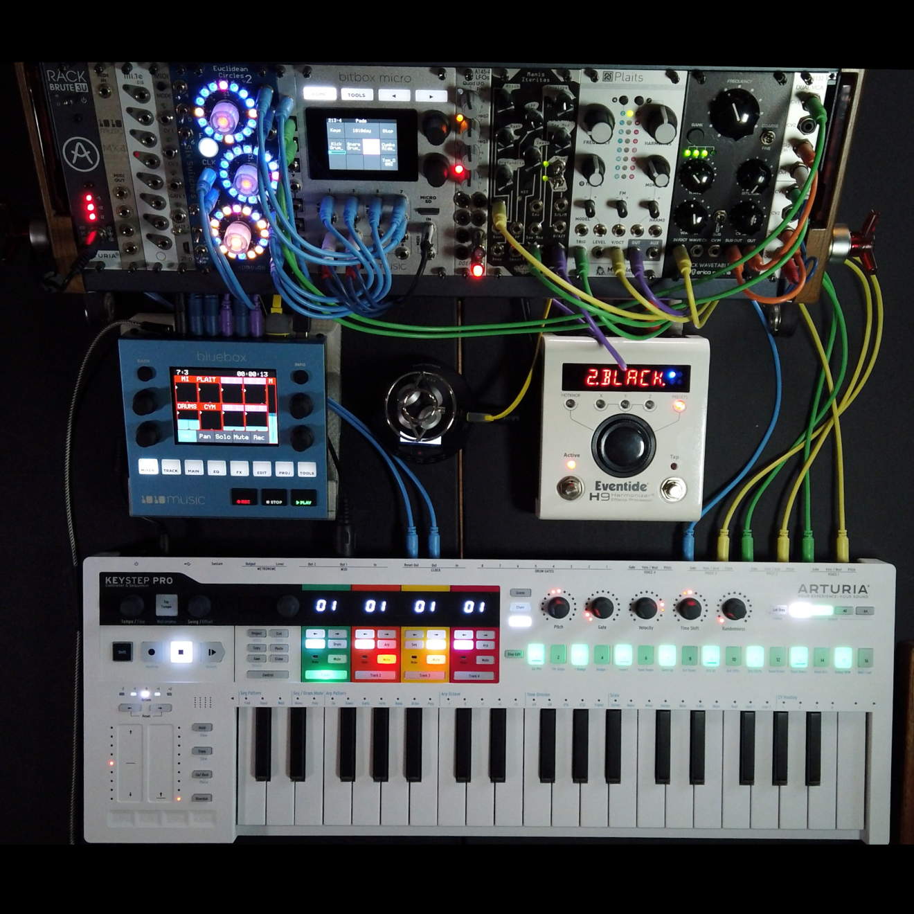 Bluebox – Compact Digital Mixer/Recorder - 1010music LLC